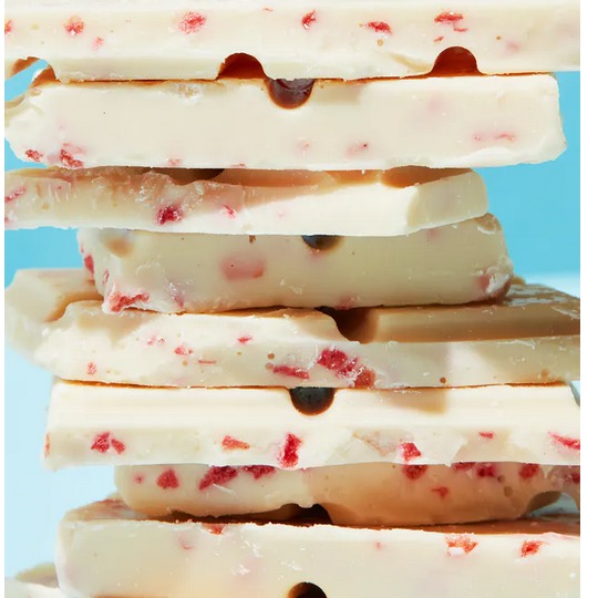 KoRo White Broken Chocolate with Strawberry Crisp 1kg | Natural German